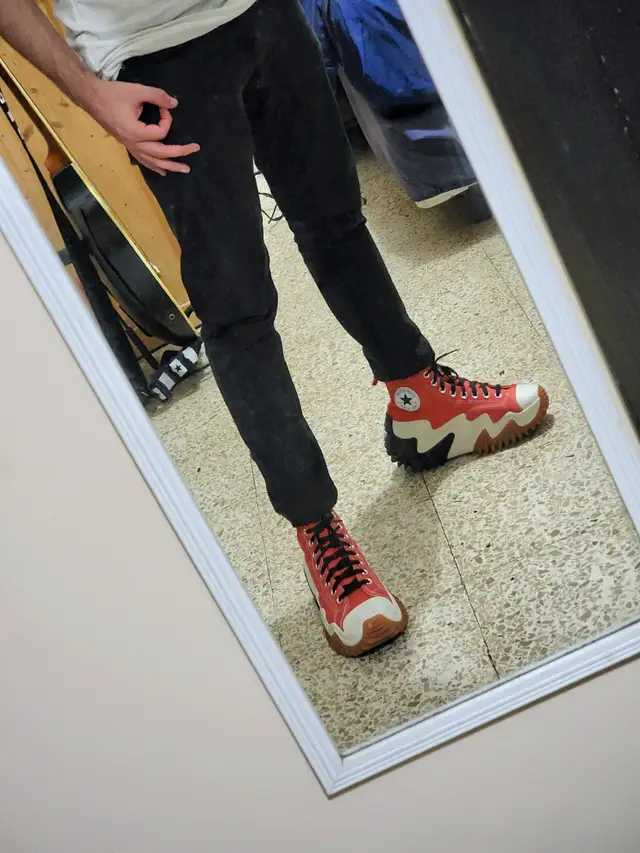 New kicks just arrived! You either love 'em or hate 'em, there ain't no in-between | Scrolller