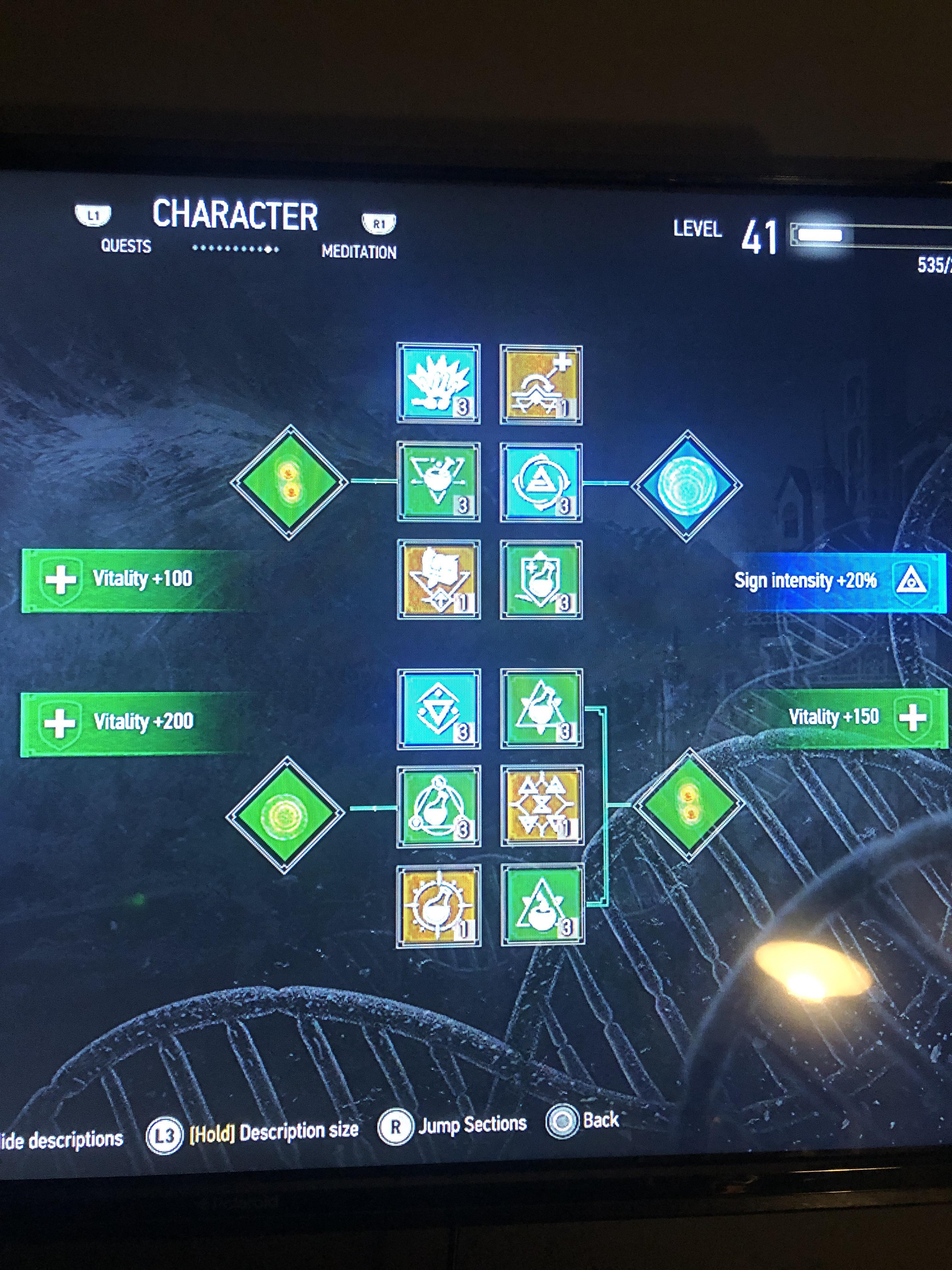 Armor/Weapons Sets? | Scrolller