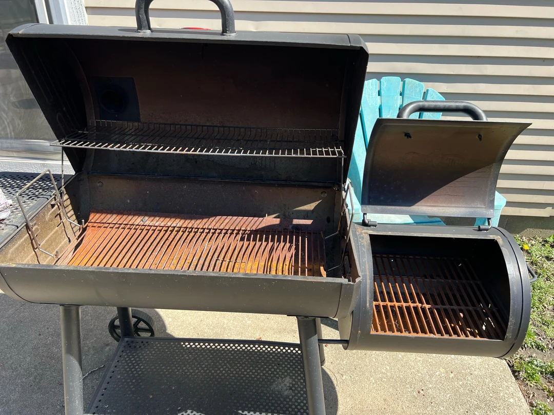 Rusty grill | Scrolller