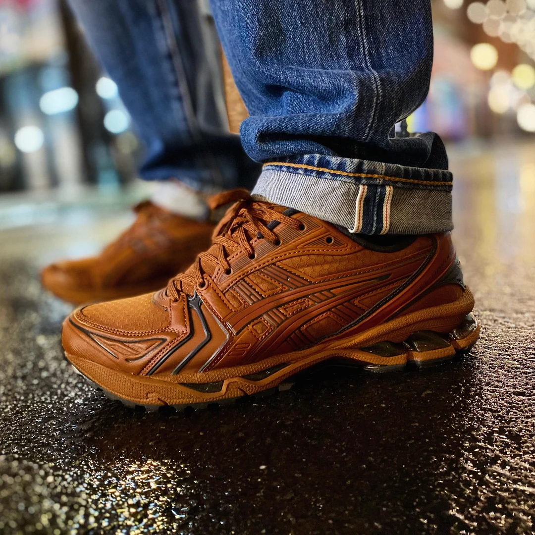 Straight to feet- these are really something special. | Scrolller