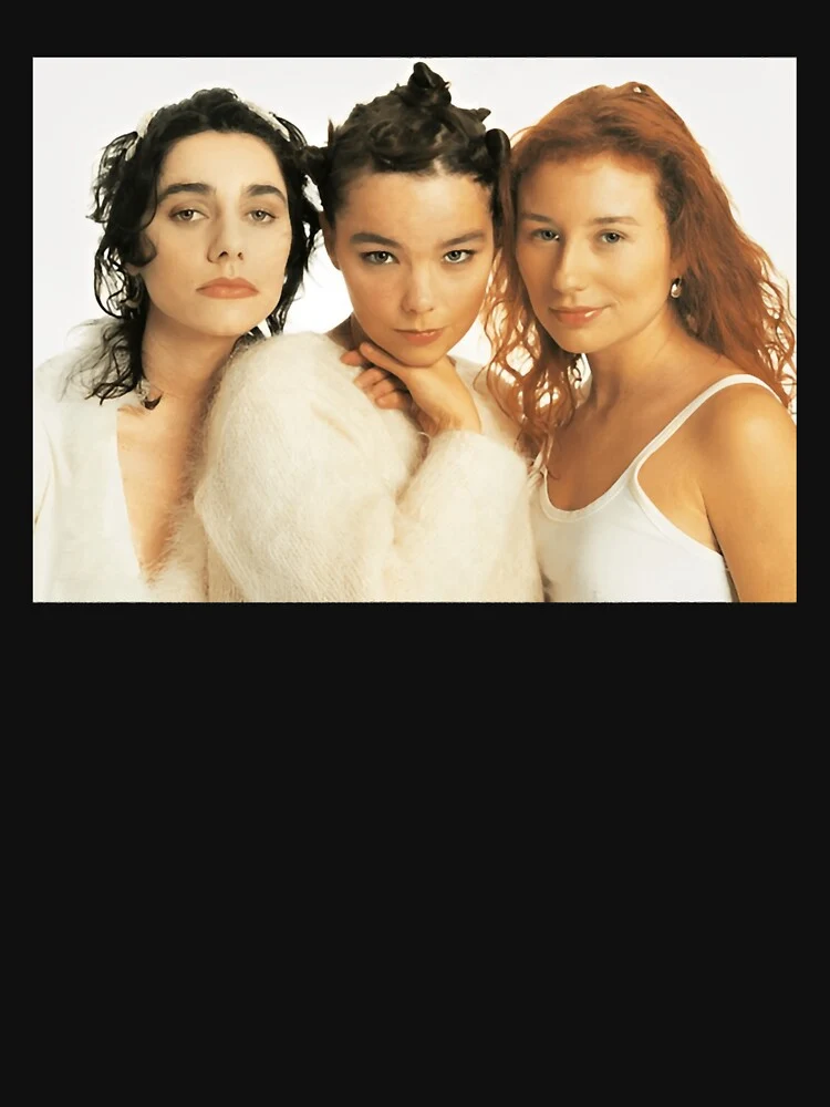 In case this hasn't been posted in a while. Please enjoy this picture of PJ Harvey, Bjork and ...