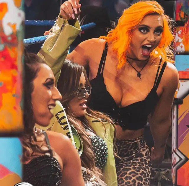 Toxic Attraction | Scrolller