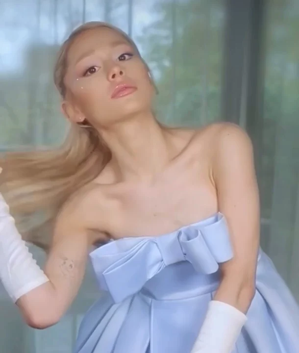 Cinderella | Scrolller