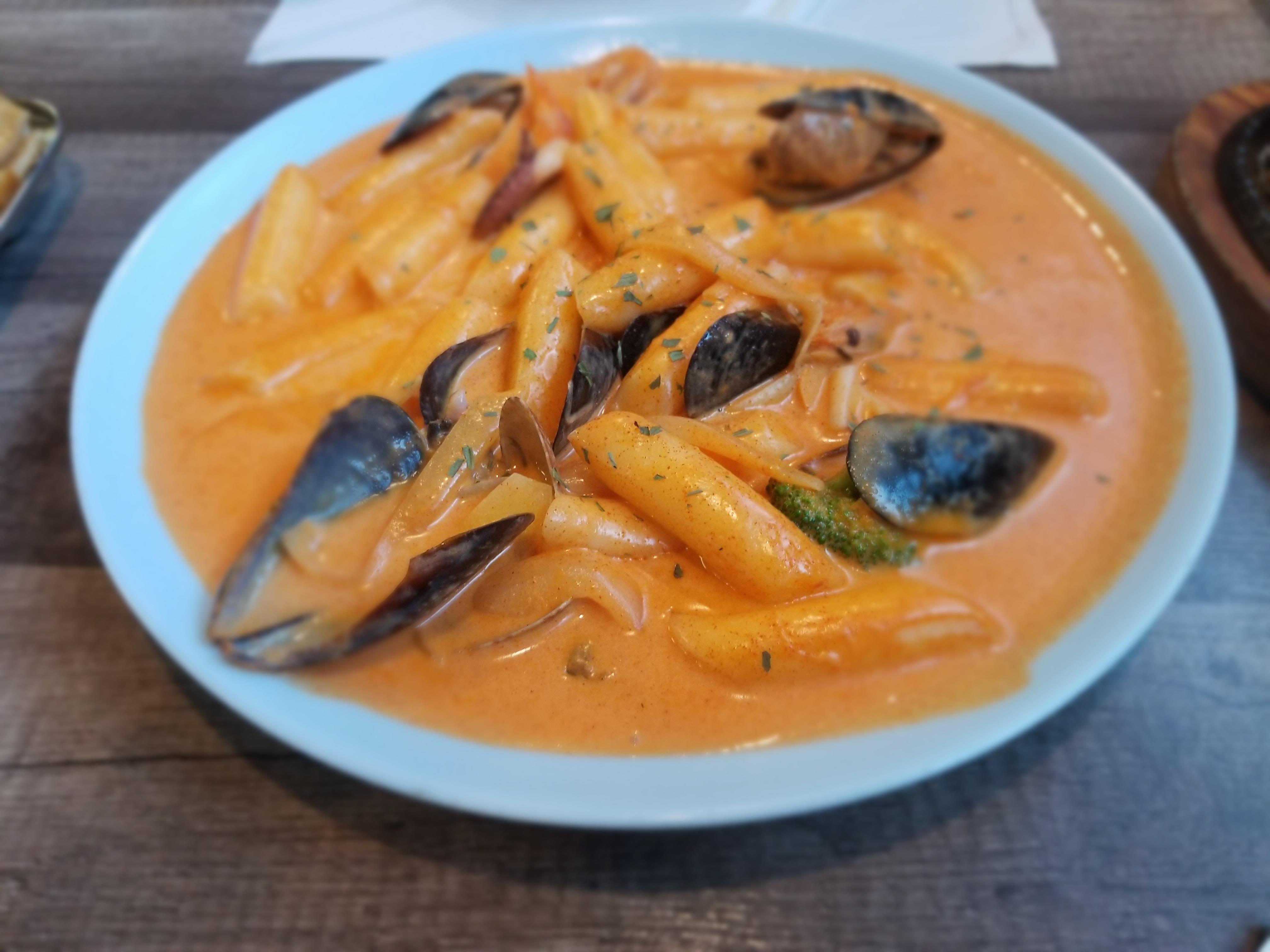 Discover more like FoodPorn: Seafood rose tteokbokki. and Related ...