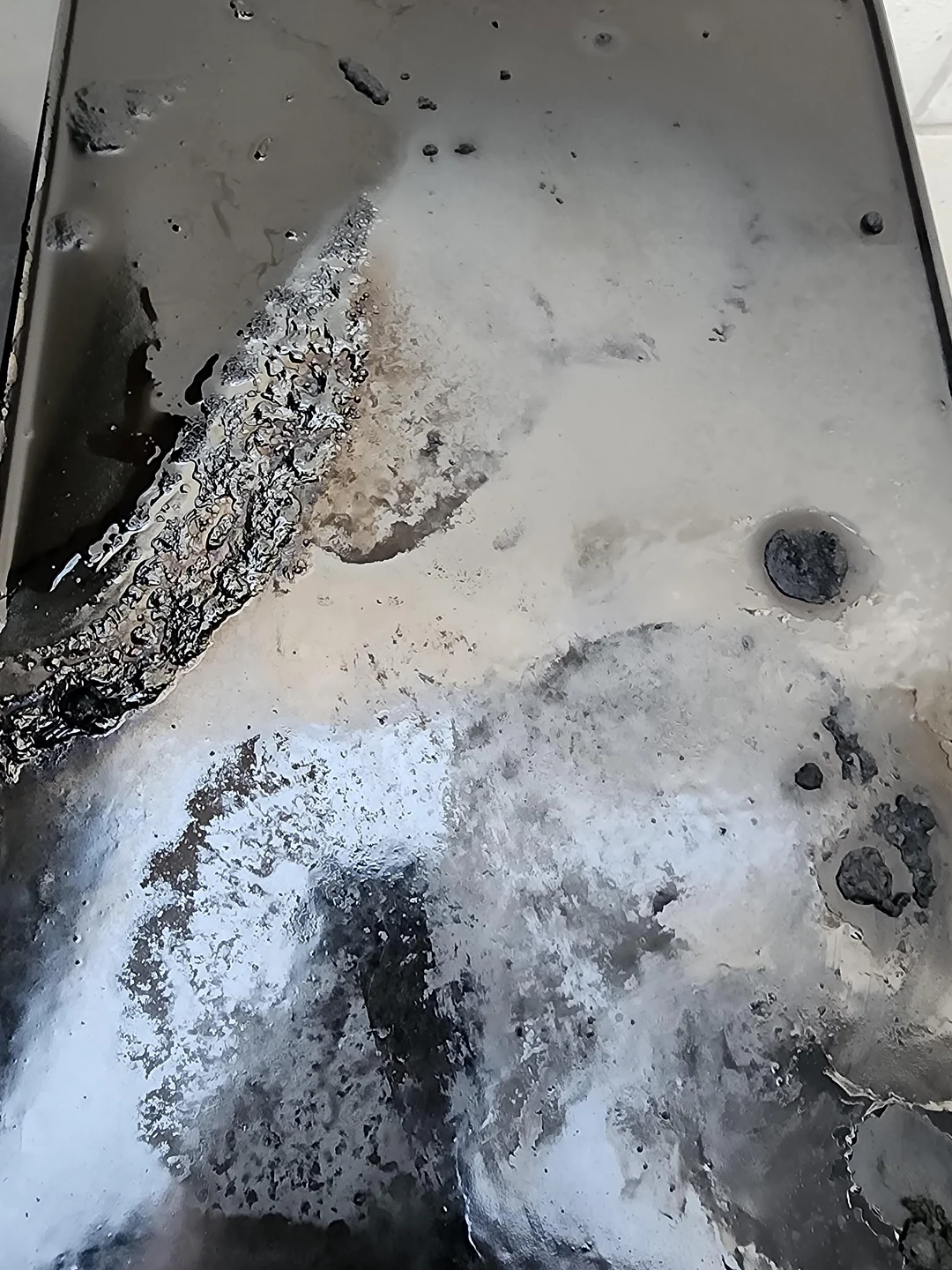 porcelain-enameled cast iron griddle coating melted | Scrolller