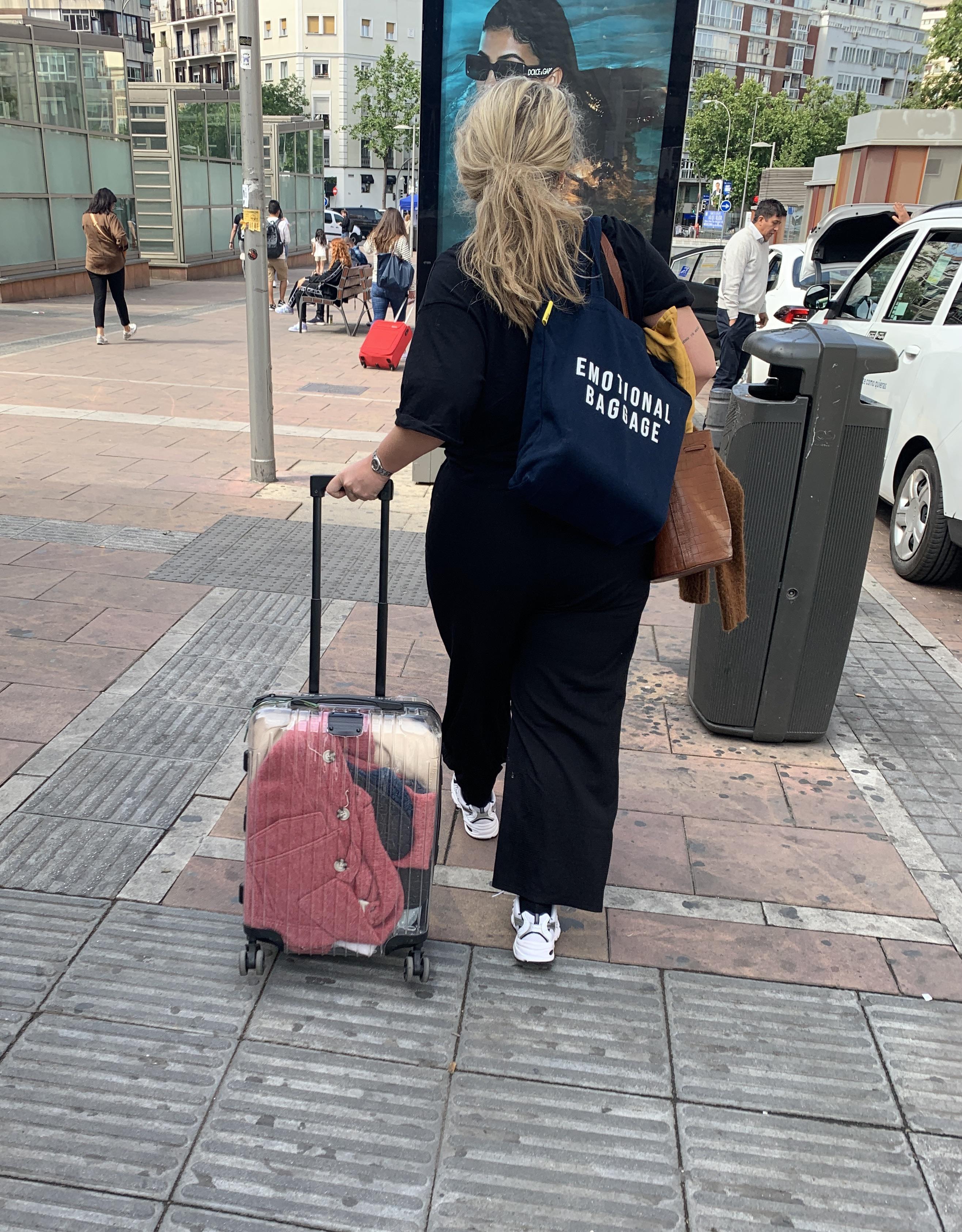 See through luggage | Scrolller