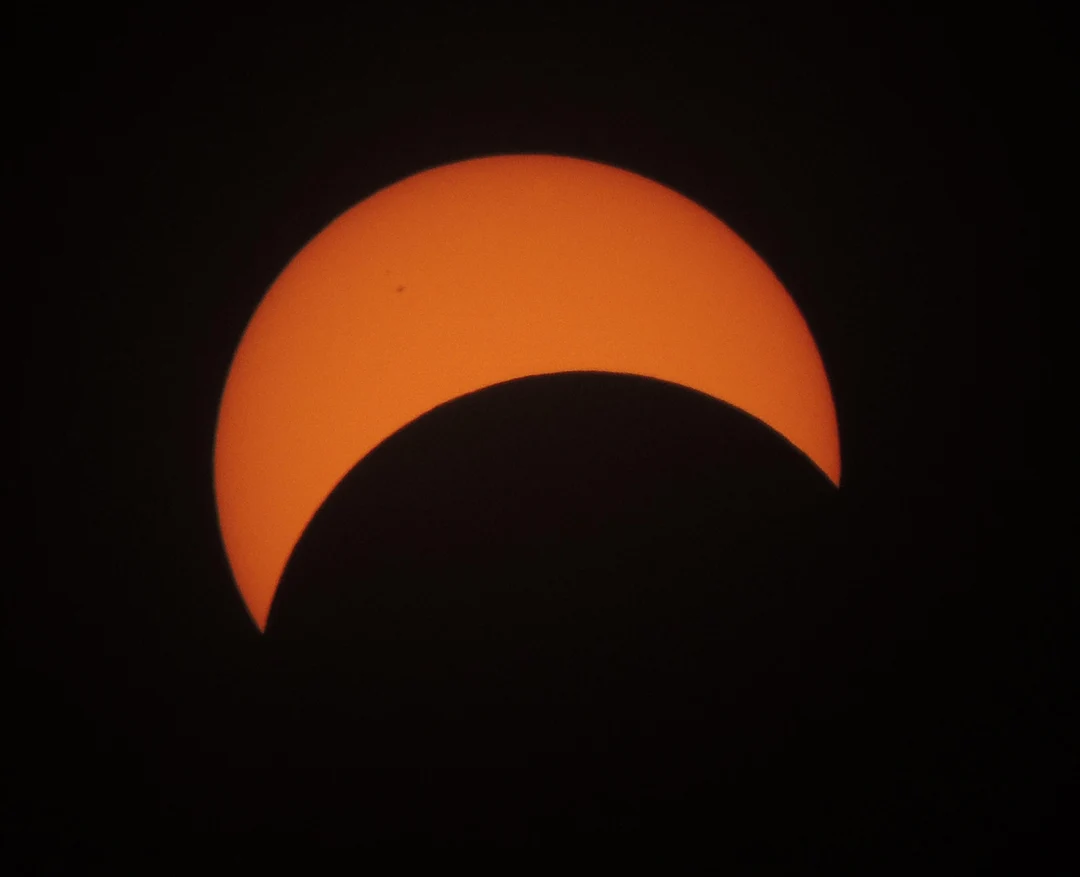 Solar Eclipse in Toronto moments ago - Sun spot visible | Scrolller