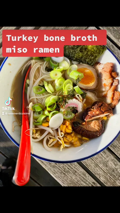 Turkey broth miso ramen | Scrolller