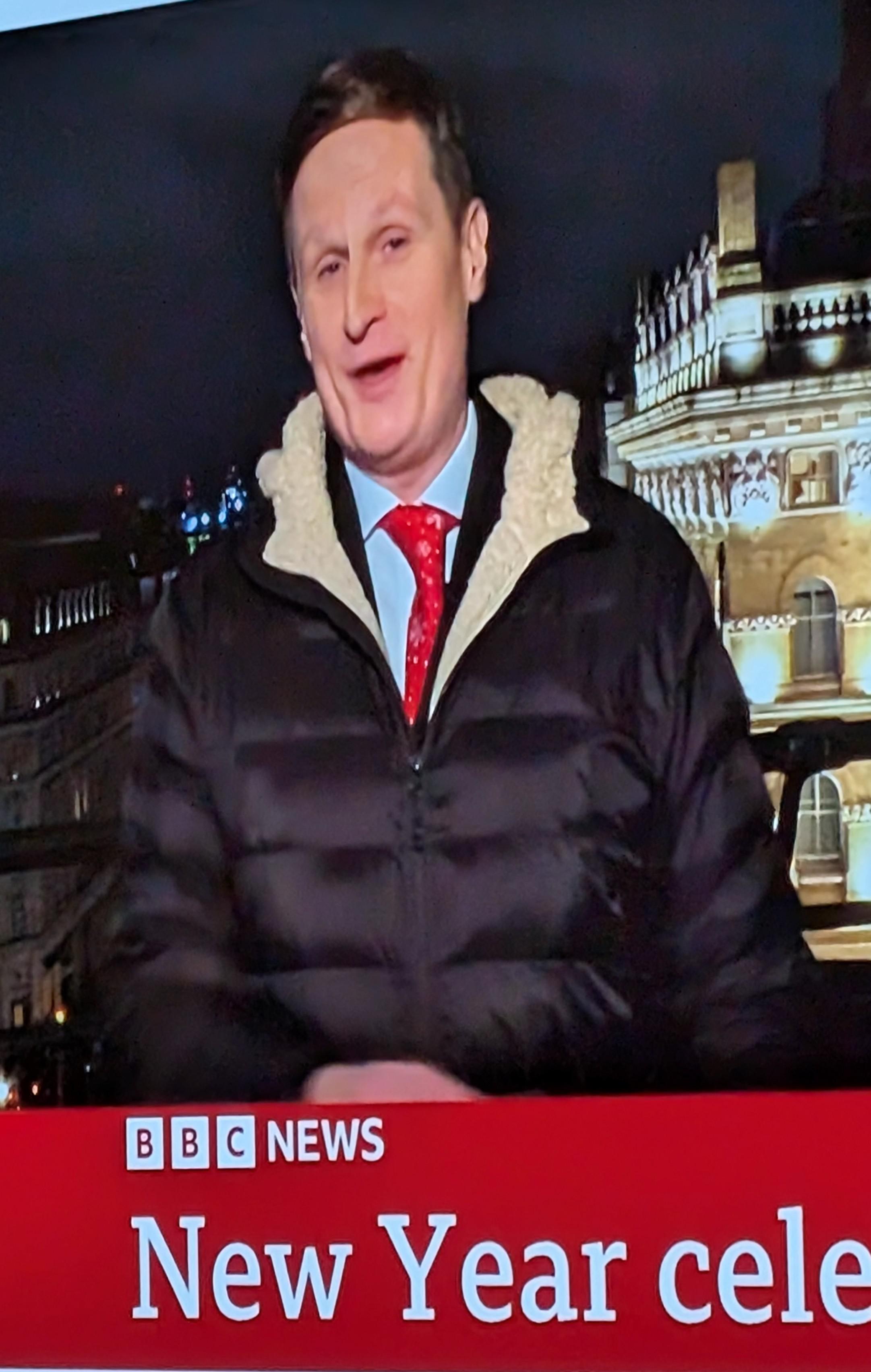What jacket is the presenter wearing? | Scrolller