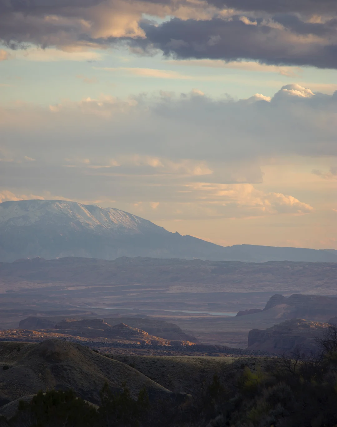 Soft colors on Utah's harsh, remote landscape, Near Mt. Pennell [OC] [4000 x 5079] | Scrolller