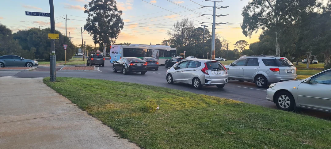 Meanwhile in perth | Scrolller