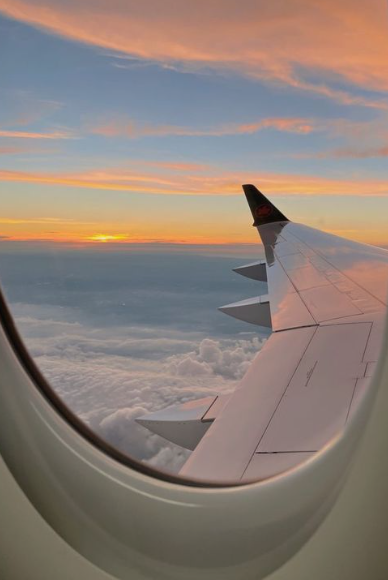 Sunsets with a view from the plane | Scrolller