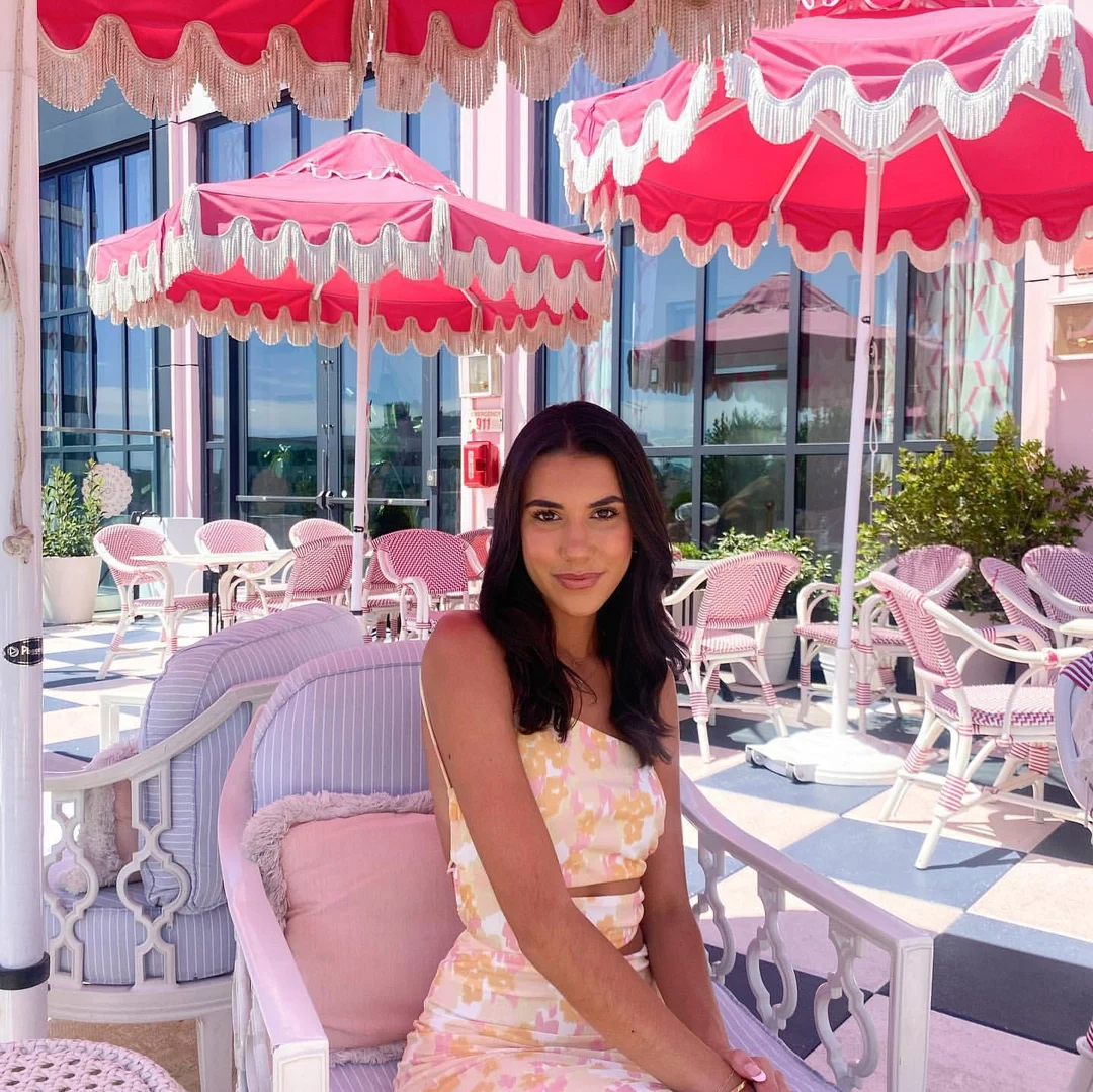 Gaby Selman | Scrolller