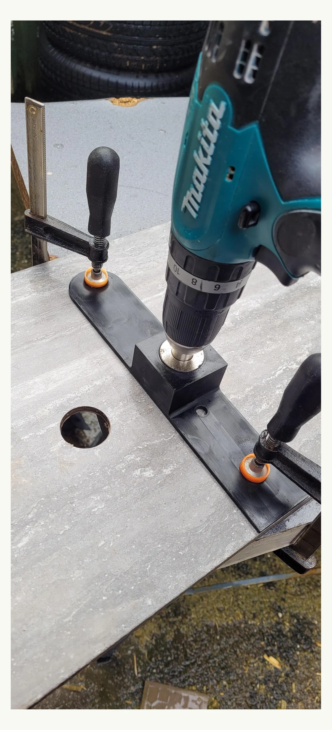 A guide for drilling perpendicular holes in tils | Scrolller