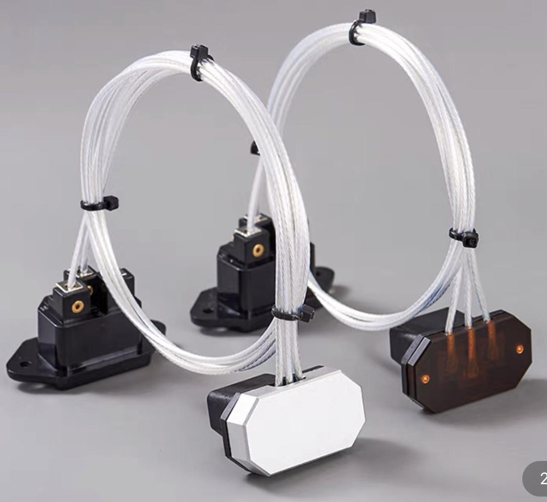 Custom PSU cable | Scrolller