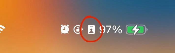 What’s this icon in the status bar | Scrolller
