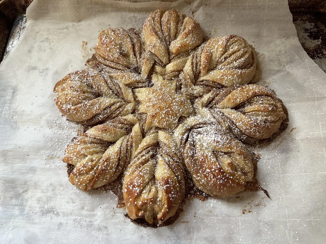 Discover more like Breadit: Another cinnamon star in the books, probably the last for a while ...