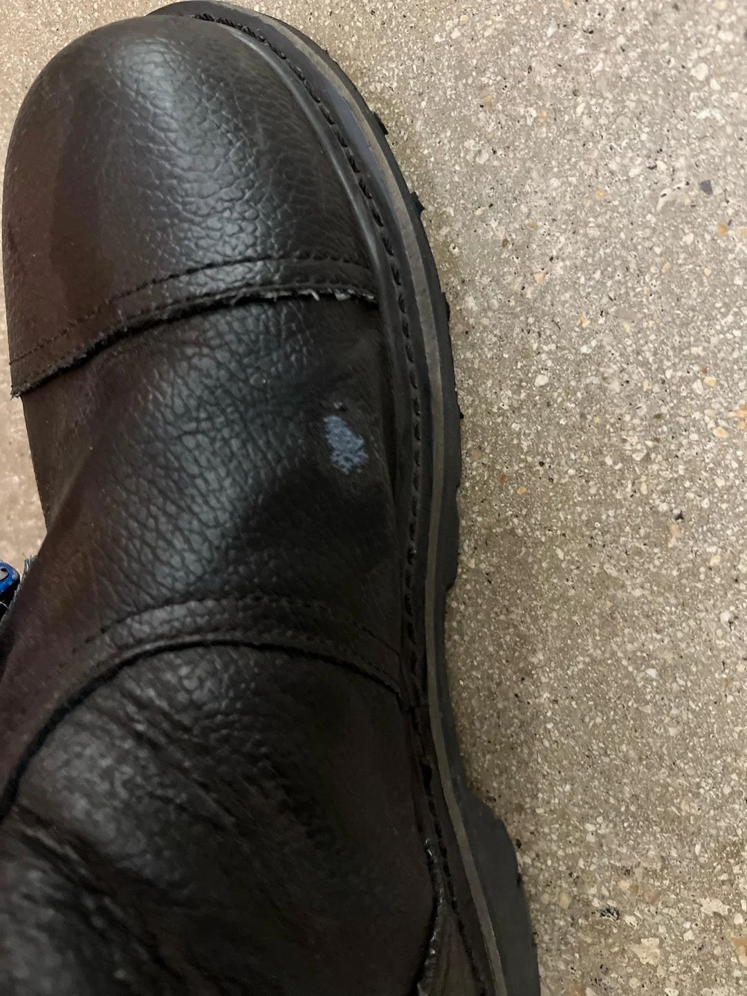Deep scuff exposing inner leather, is there anything I can do to repair this? | Scrolller