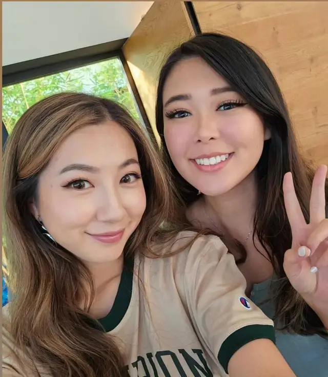 Fuslie & ExtraEmily | Scrolller