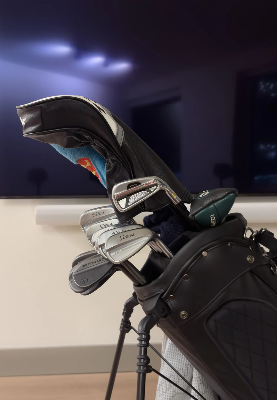 Halo Set | Scrolller