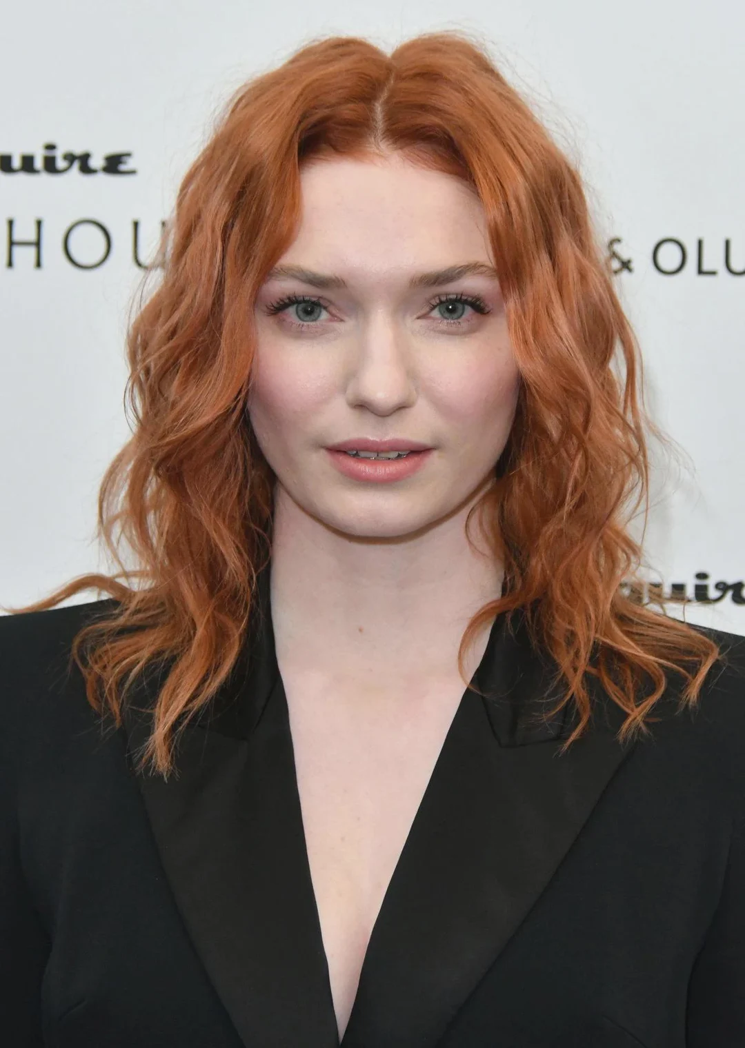 Eleanor Tomlinson | Scrolller