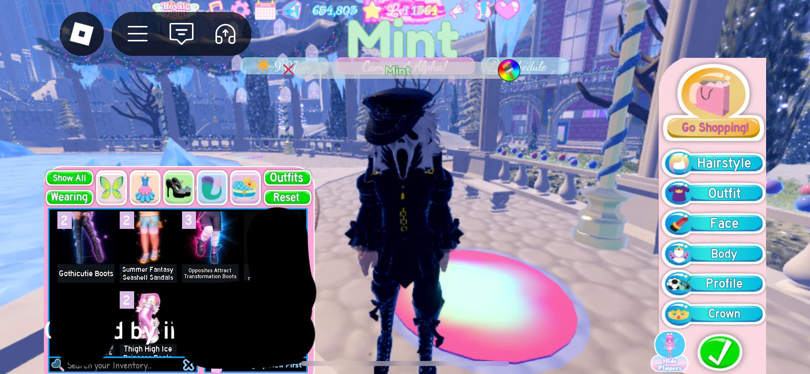 Trading royale high items for— | Scrolller