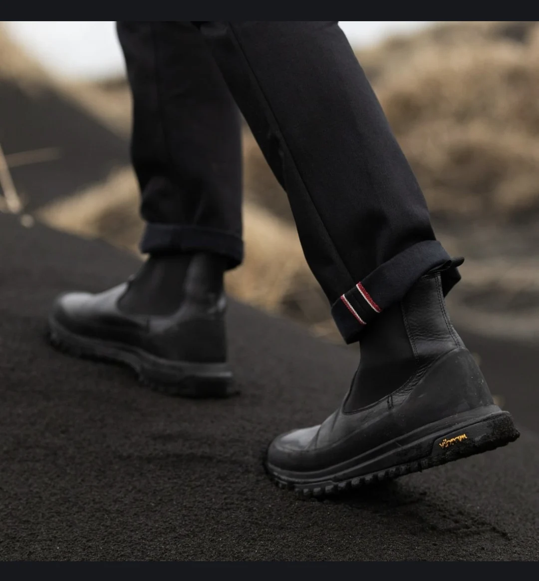 Anyone recognize these boots? | Scrolller