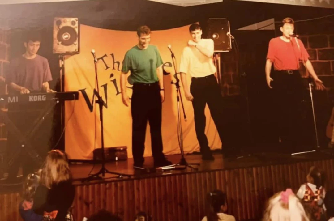 The Wiggles performing at a small town hall in 1992 | Scrolller