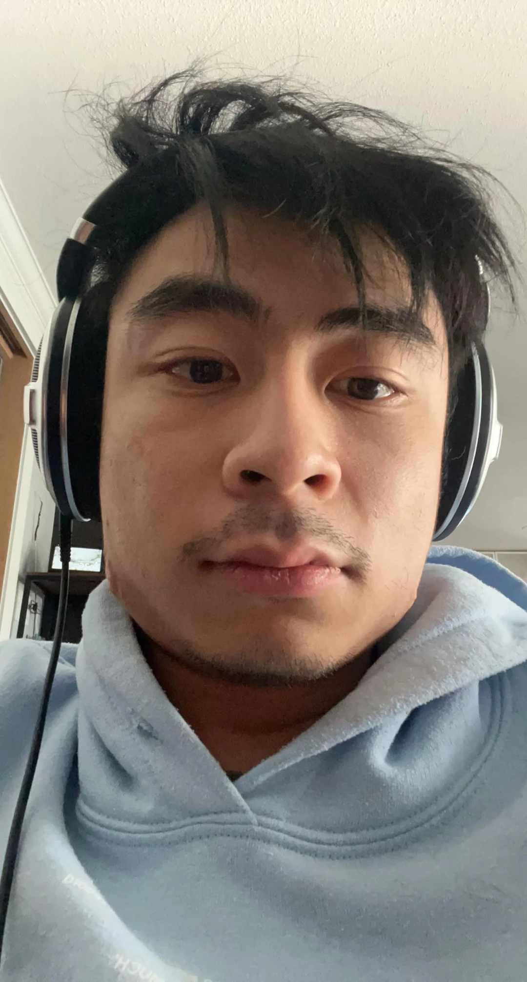 What headset do you guys use? | Scrolller