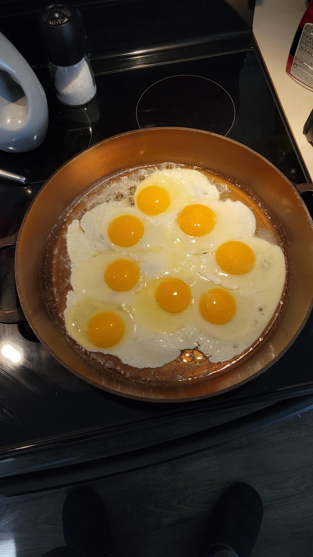 new Smithey 14" cast iron pan | Scrolller