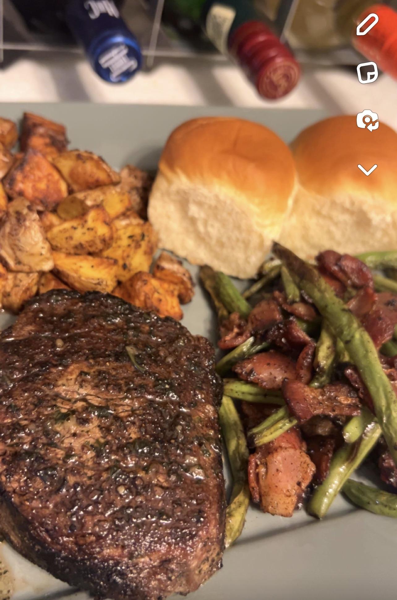 Discover more like Steak: Prime Filet Mignon and Related Content | Scrolller