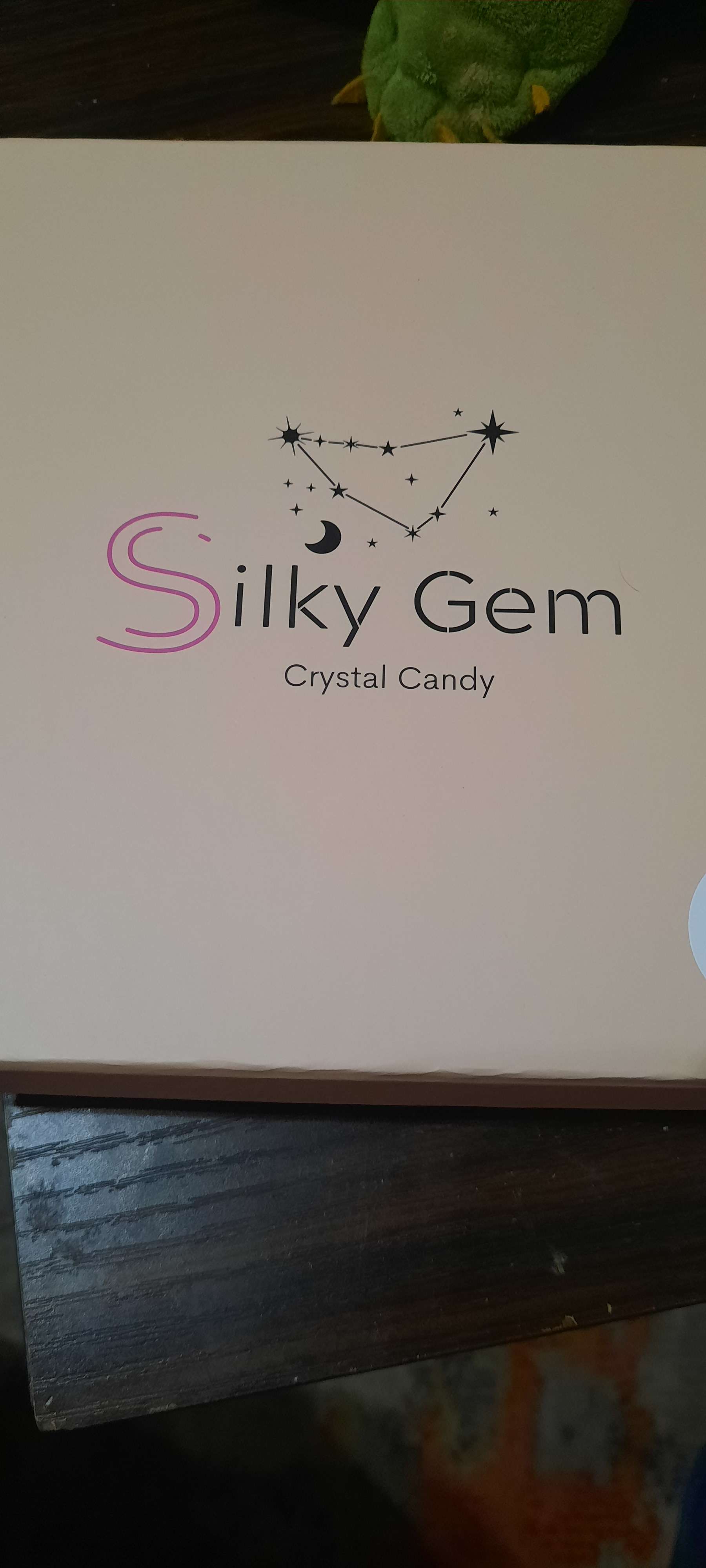 Silky gem candy | Scrolller