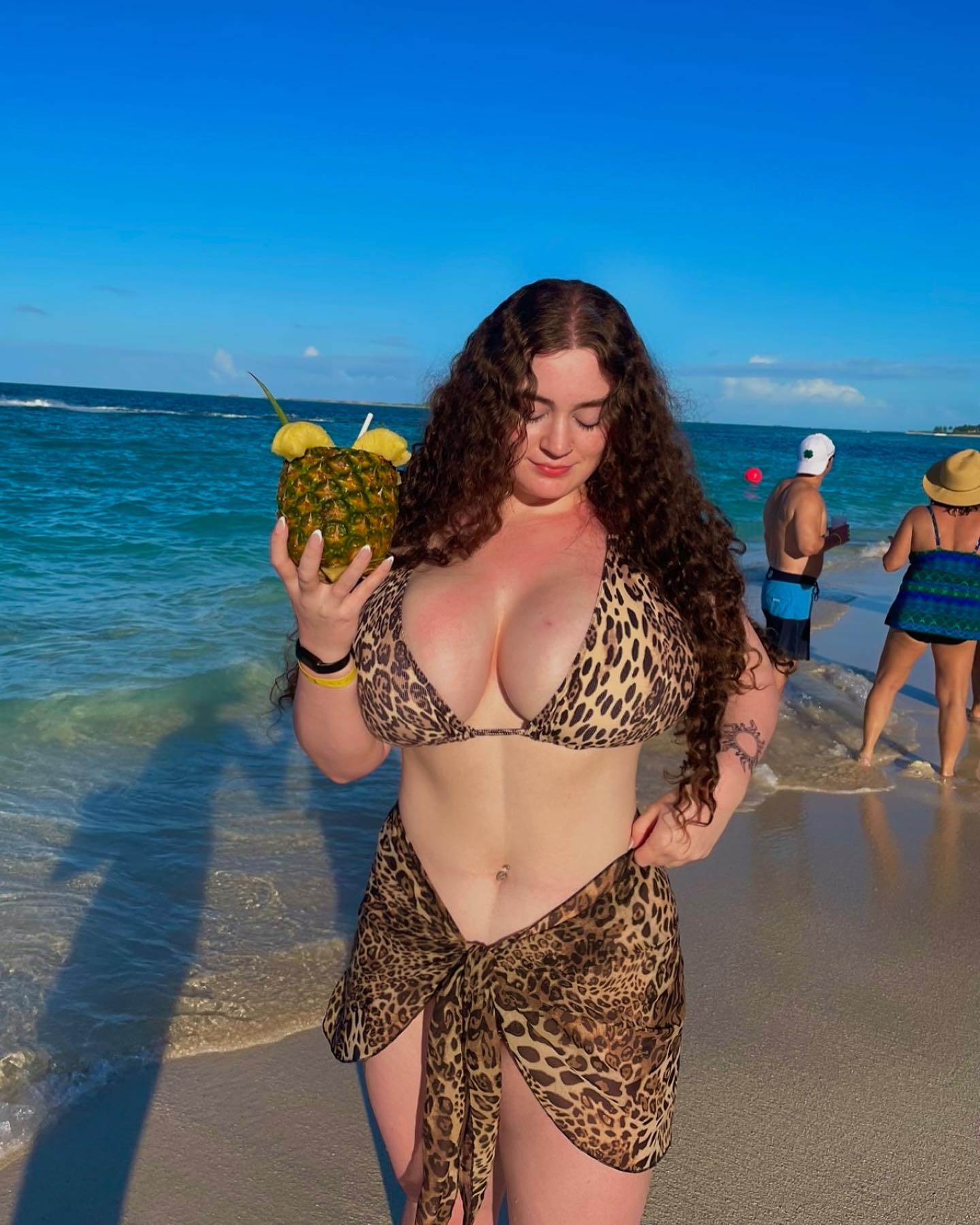 Bigger than a pineapple | Scrolller