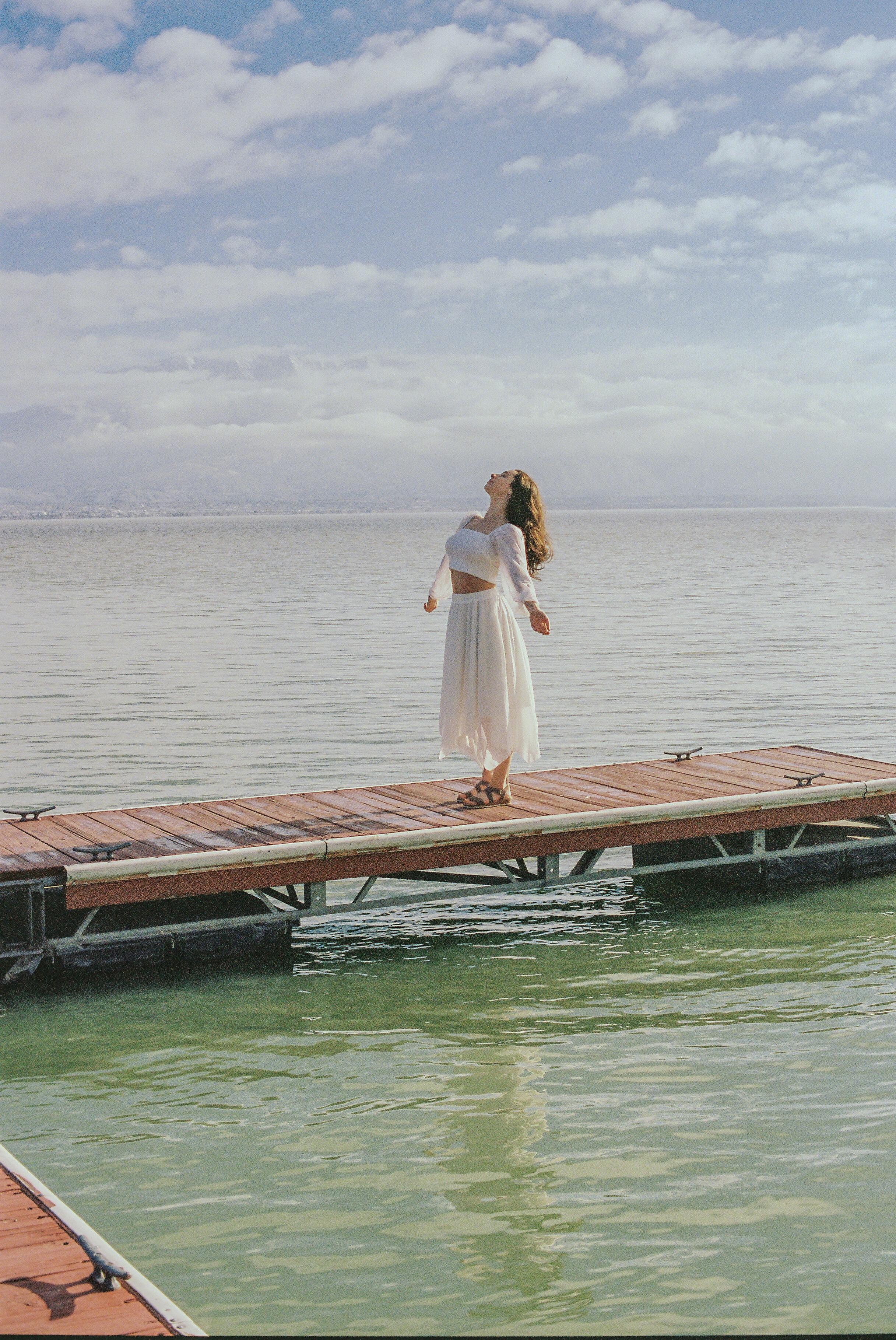 Fuji 200 vs Portra 400 | Scrolller