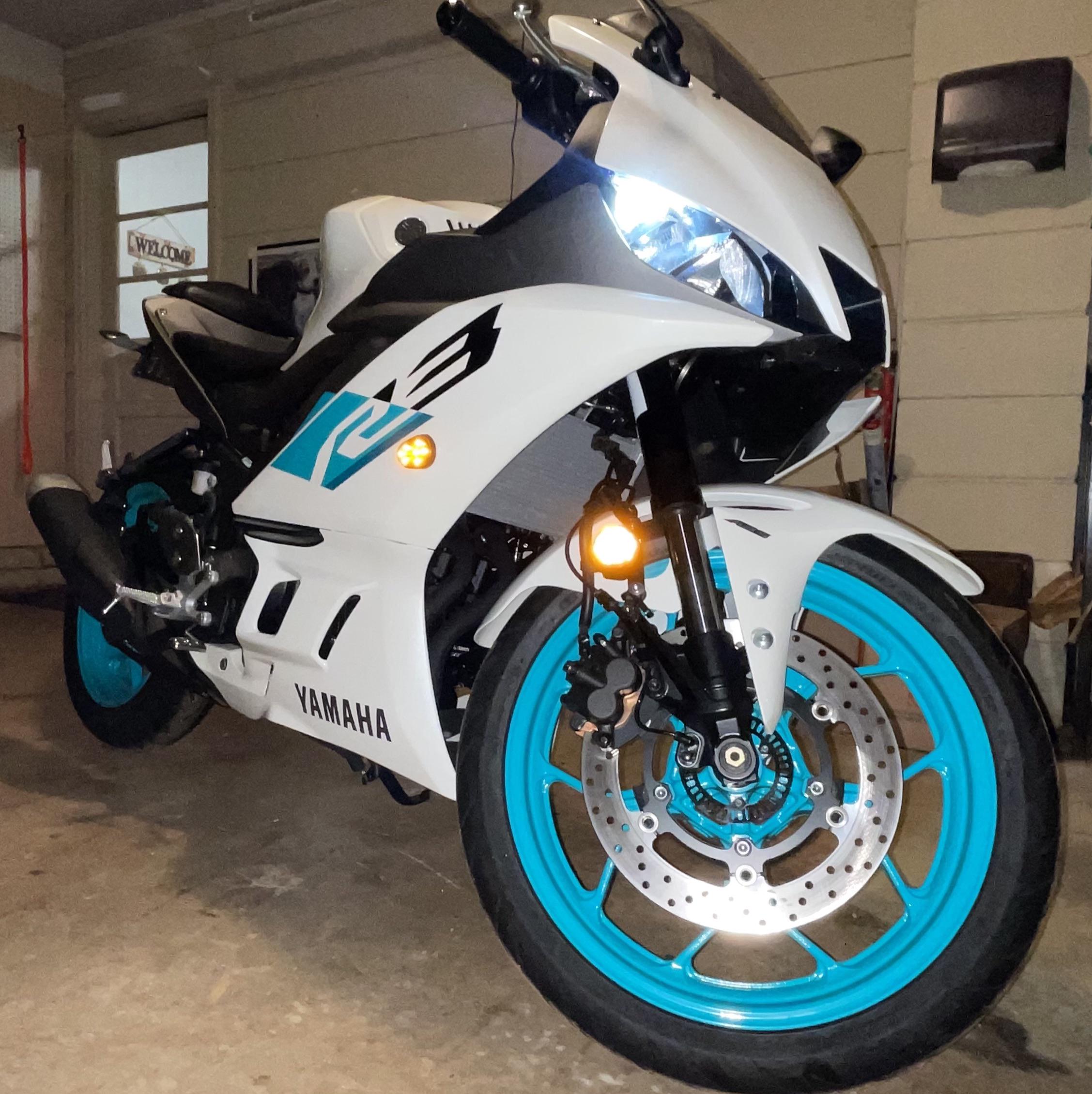 2024 Yamaha r3 | Scrolller