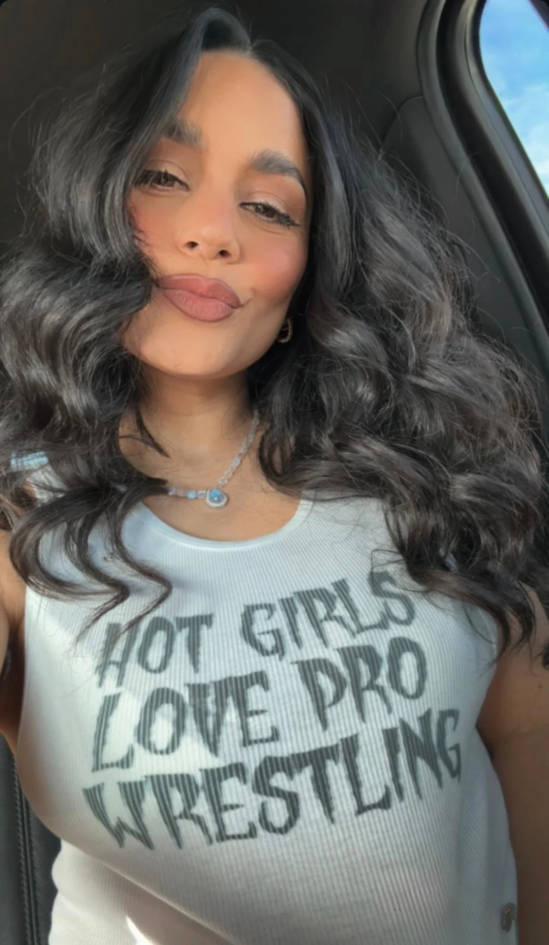 Vanessa Hudgens Scrolller
