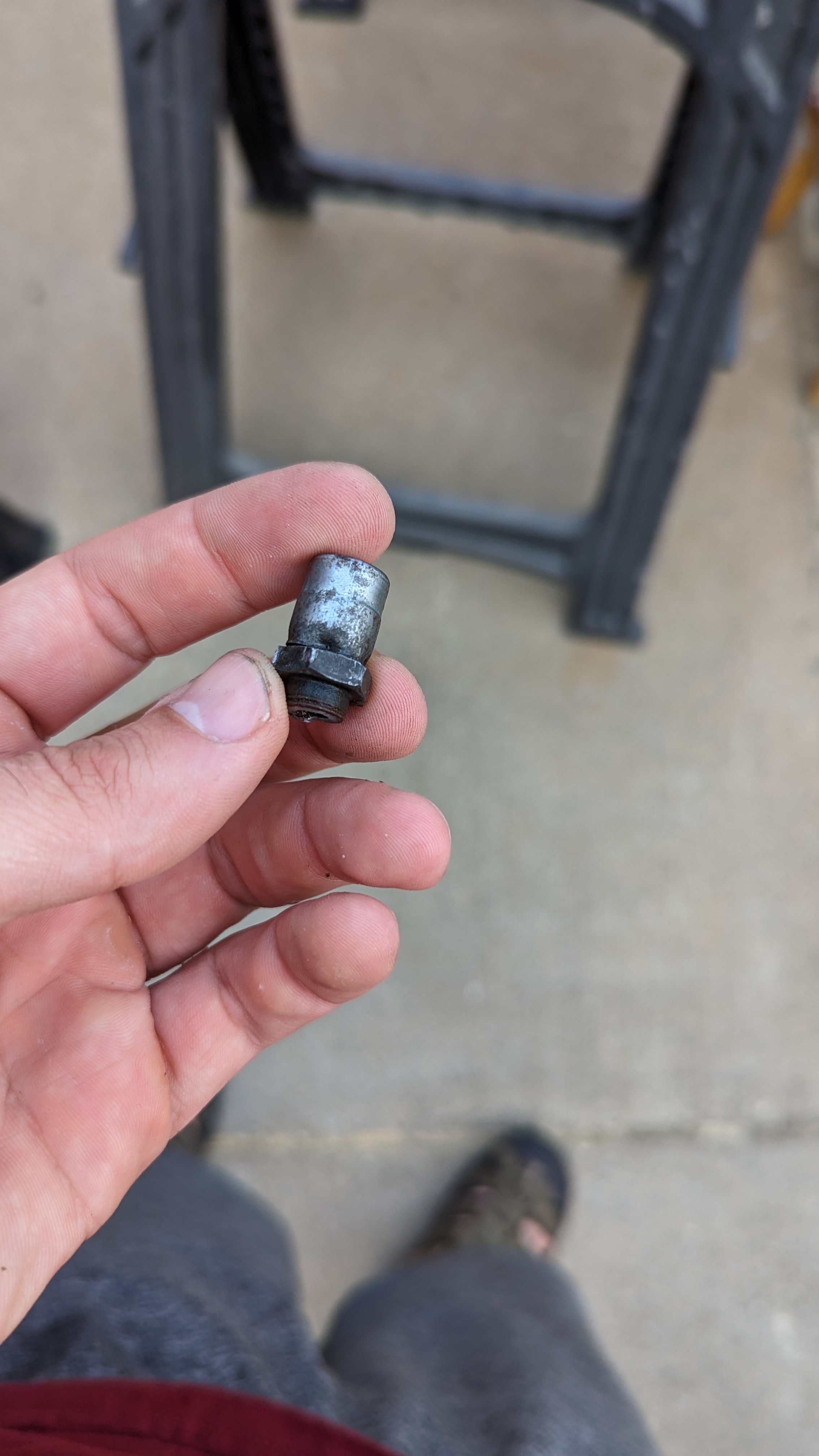 I F-uped by trying to replace the rear diff breather.... | Scrolller