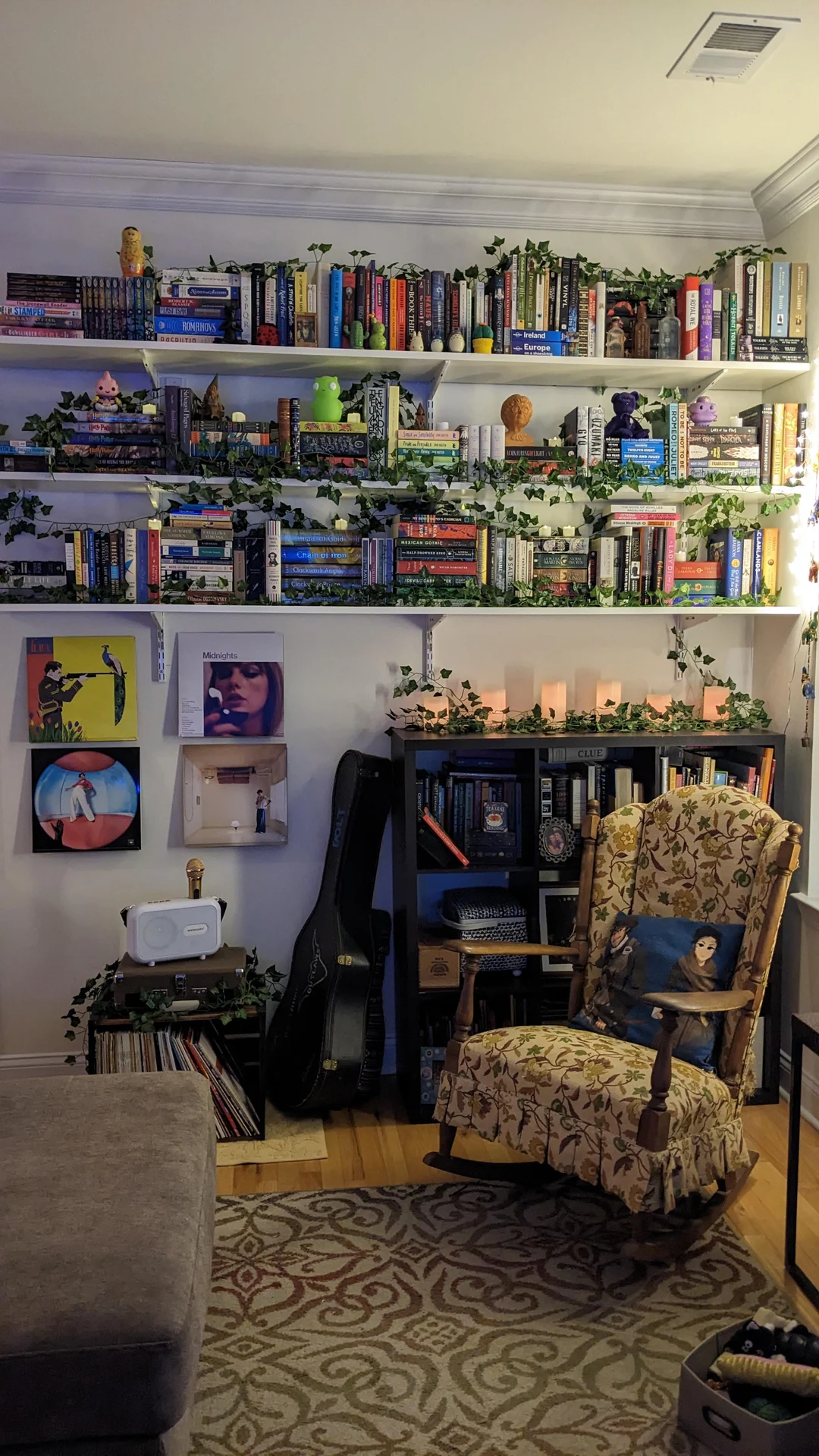 My reading corner/ living room shelves | Scrolller