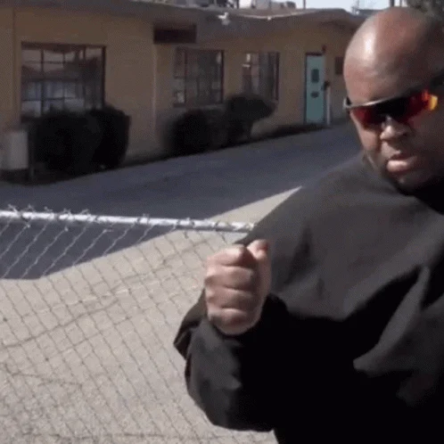 Fist bump ? 🤜 👊 | Scrolller