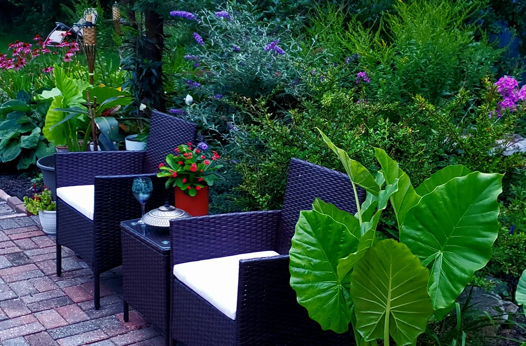 my cozy patio seating | Scrolller