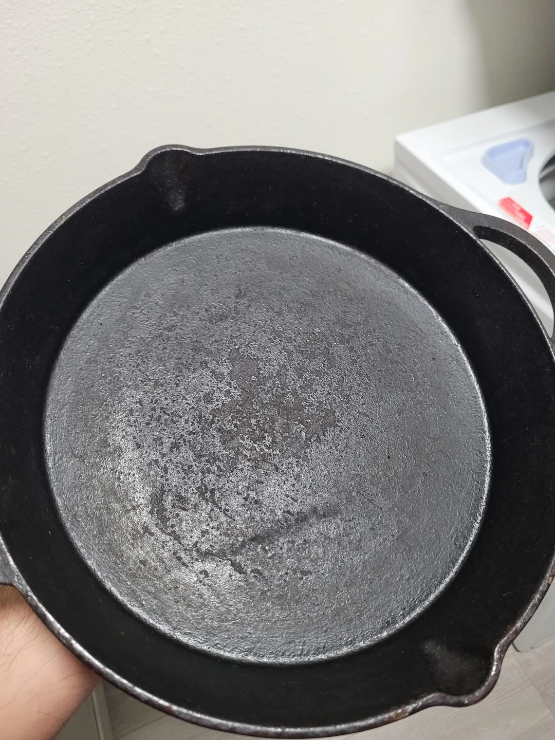 Guys help! My skillet looks like its peeling | Scrolller
