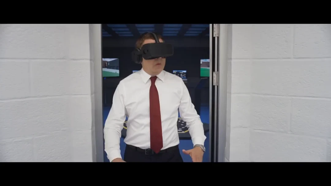 New Fully Immersive Virtual Reality Headset | Scrolller