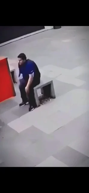 Not a single movement is redundant🤣🤣🤣 | Scrolller