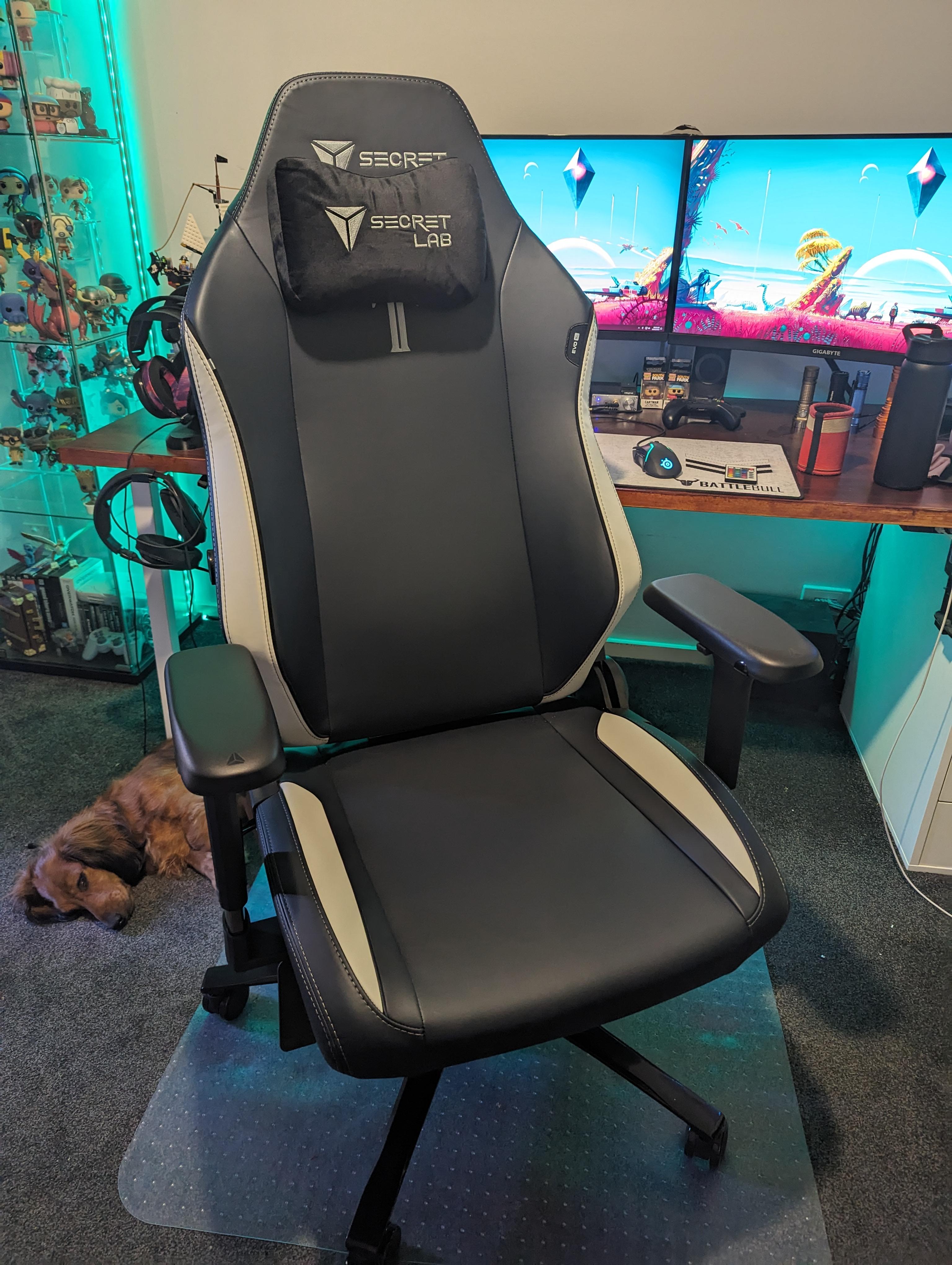 New #secretlab chair | Scrolller