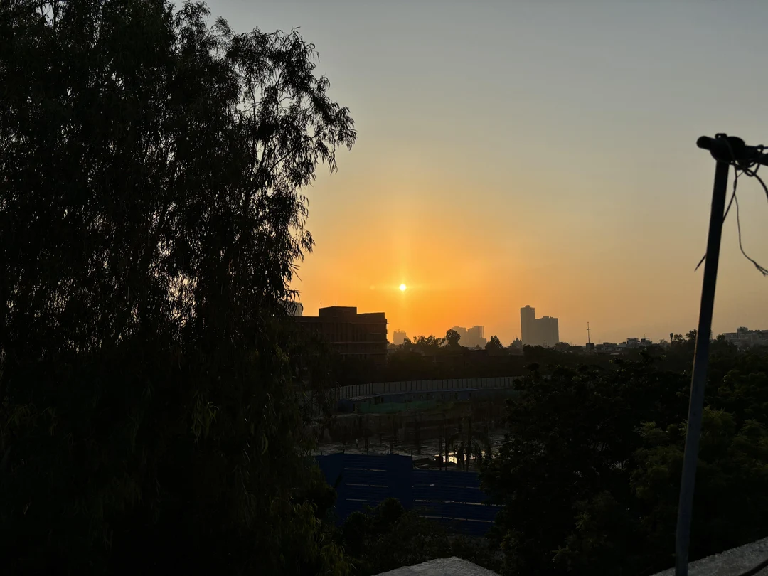 Will taking a direct picture of the sun damage the sensor? | Scrolller