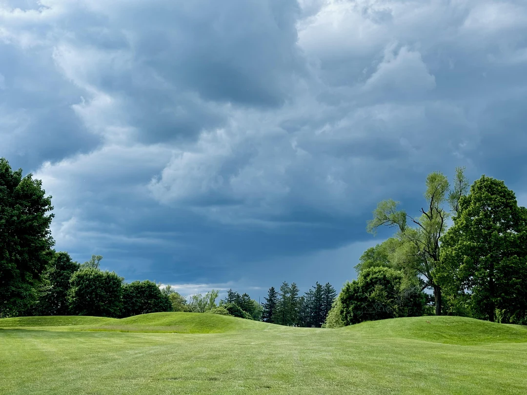 Storms a brewin’ | Scrolller