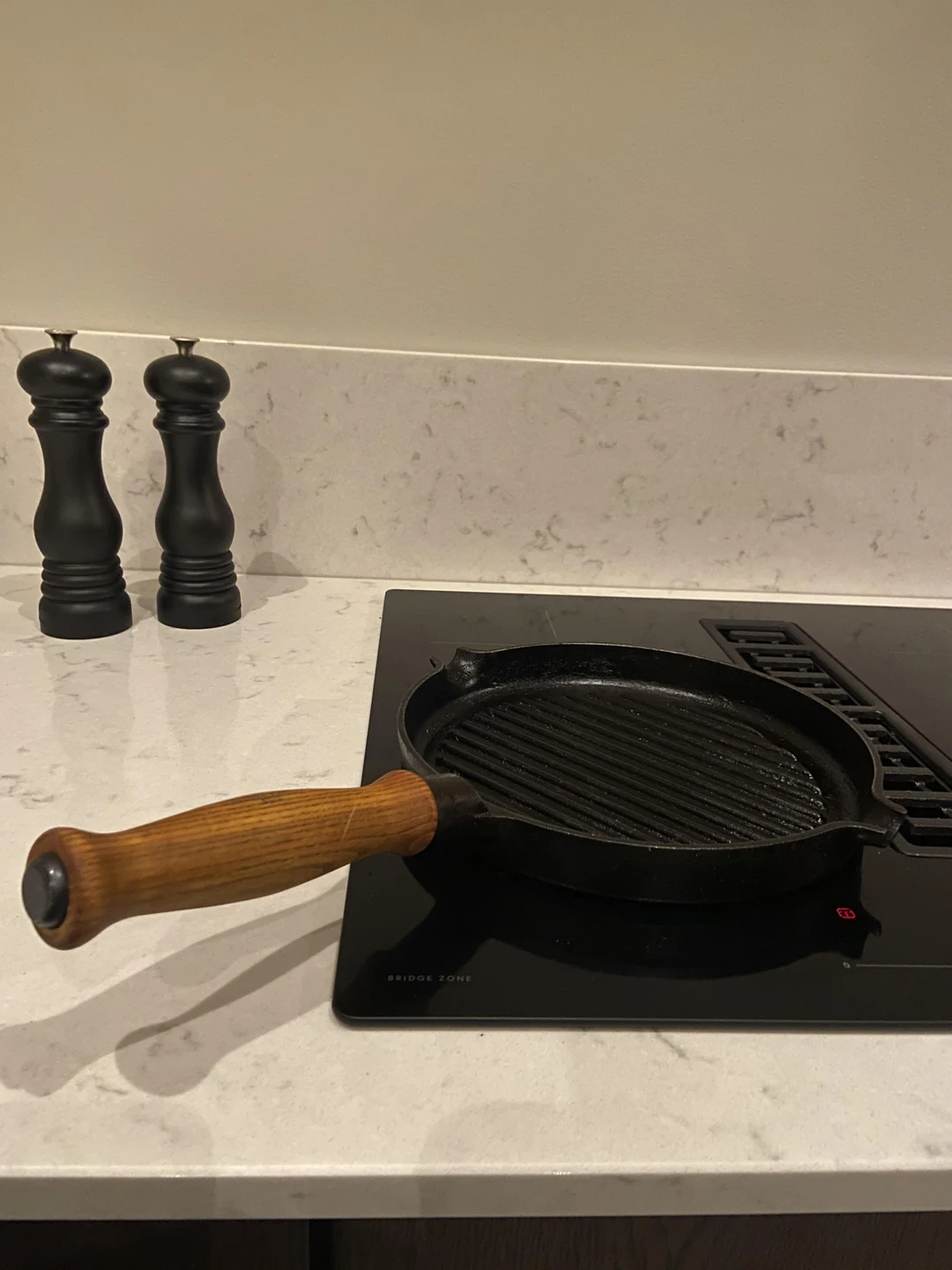 Grill iron | Scrolller