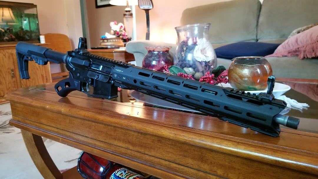 1st build; featureless with JT grip | Scrolller