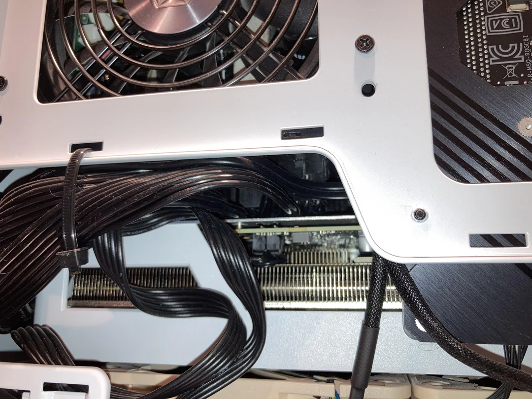 Are “low profile” or 90-degree custom PSU cables a thing? (Current Cables are pressing against ...