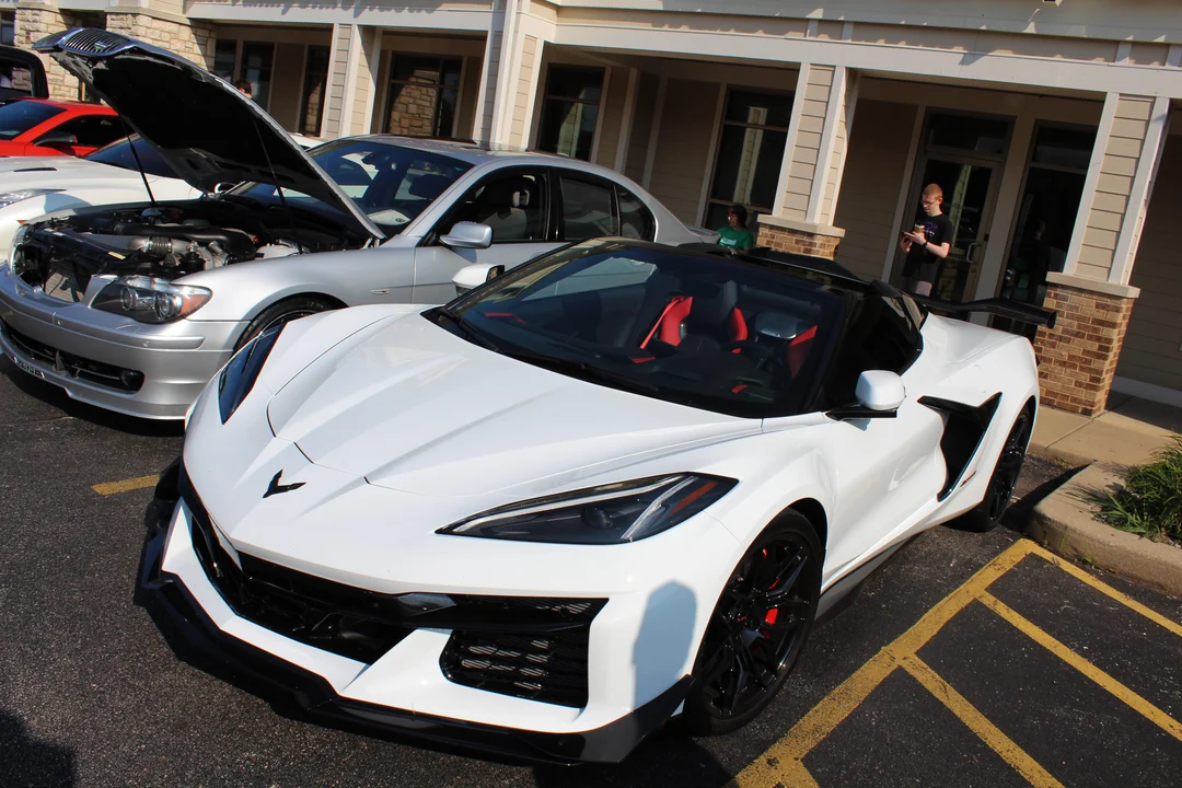 Chevy Corvette Z06 at local Cars & Coffee [5184x3456] | Scrolller
